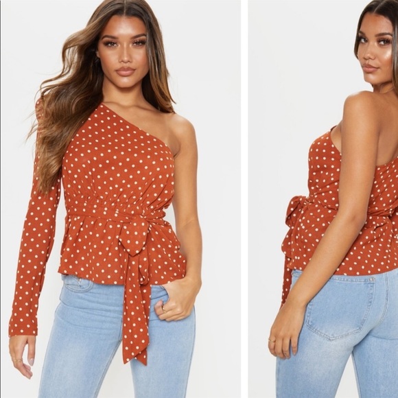PrettyLittleThing | Tops | Prettylittlething Terracotta One Shoulder ...